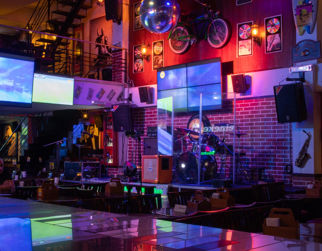 El Faro | Pizza | Licor | y Rock 'n Roll | Shows en Vivo | Standup Comedy